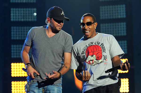 Ludacris Wears Air Jordan III 'Doernbecher' at CMT Rehearsals - Air ...