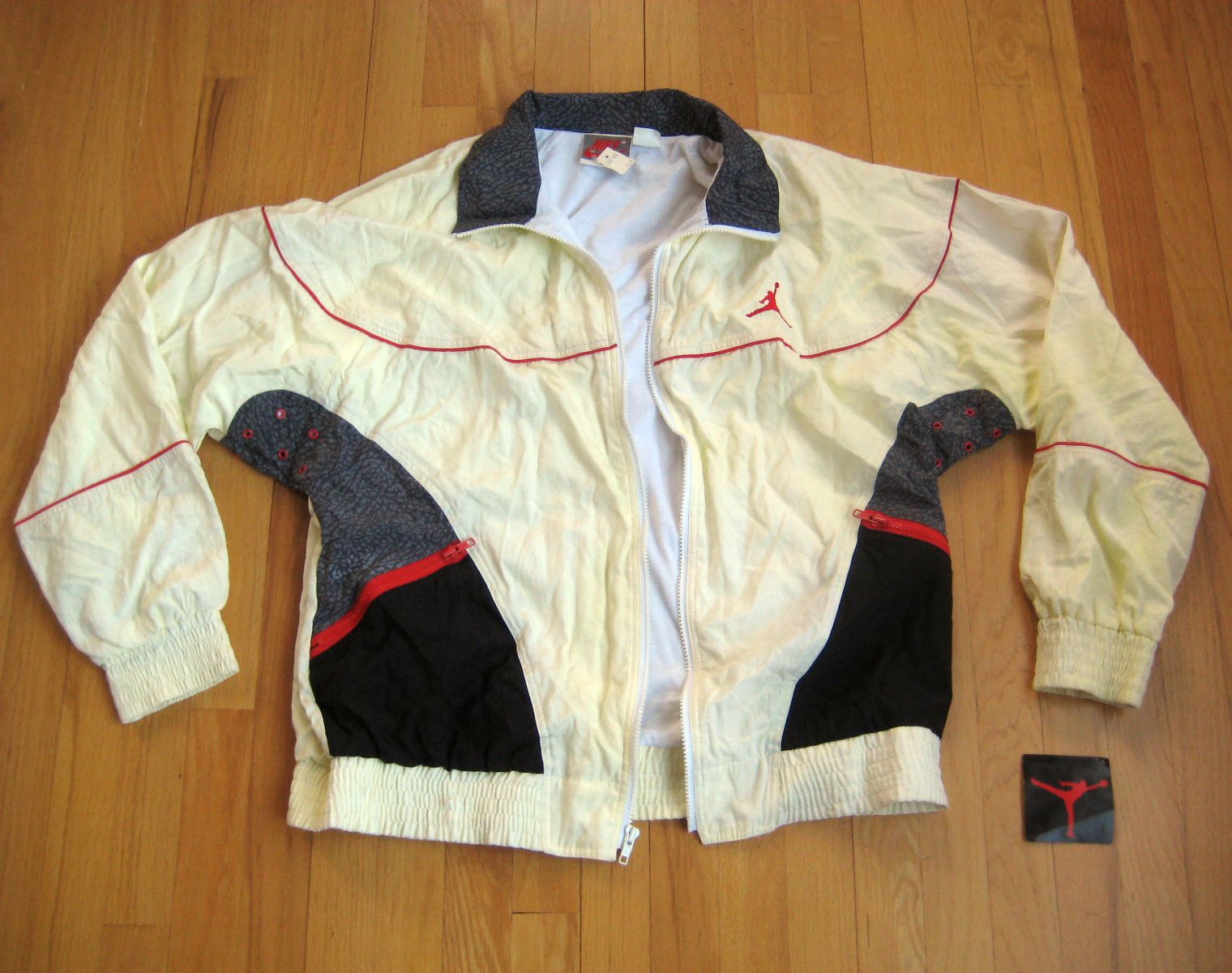 Vintage Gear: Air Jordan III Warm Up Jacket - Air Jordans, Release ...