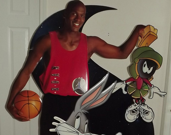 Vintage Gear: Air Jordan VIII Retail Display - Air Jordans, Release ...