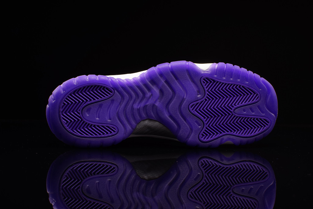 Jordan Future Low GS - Wolf Grey - Court Purple - Air Jordans, Release ...